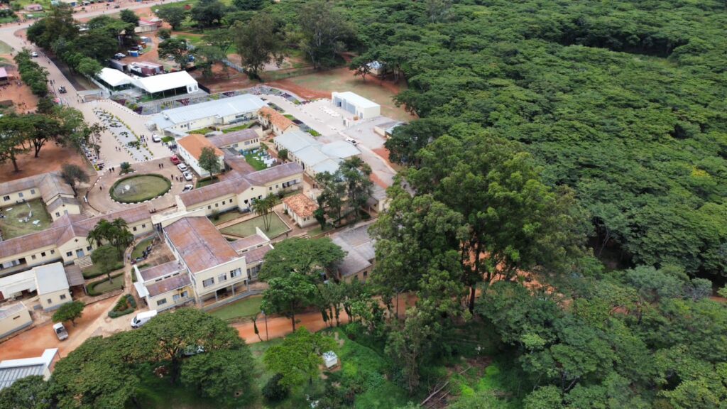 Hospital de Caluquembe com novo Bloco Operatório, Sala de Raio-X e ...