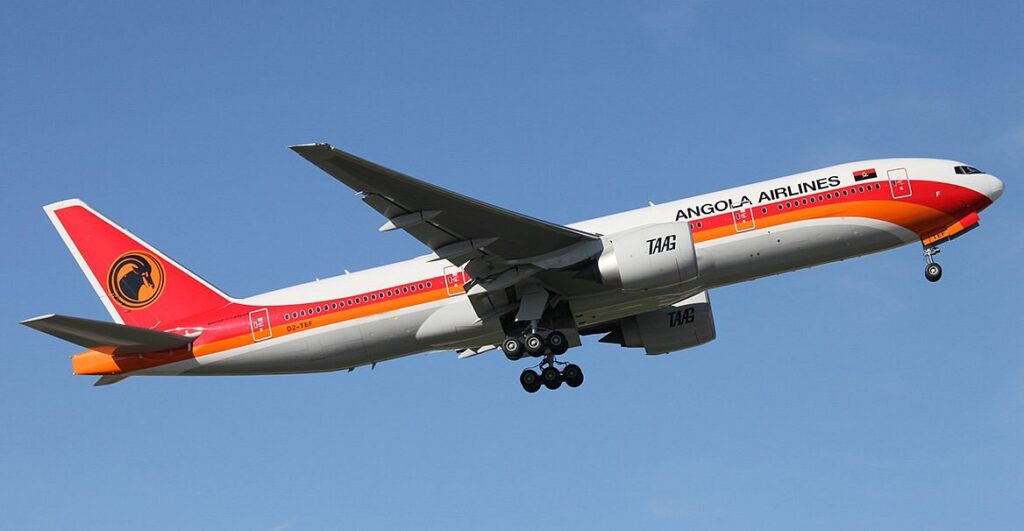 TAAG já tem autorização para operar Boeing 787 Dreamliner na Europa ...